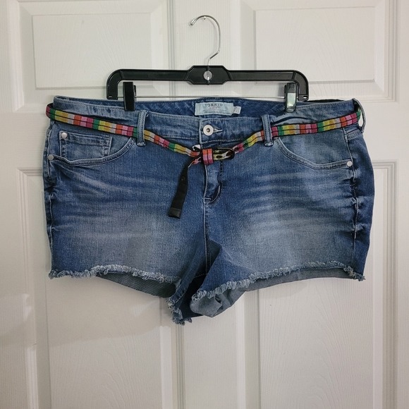 torrid | Shorts | Women Size 22 Torrid Denim Light Wash Distressed ...